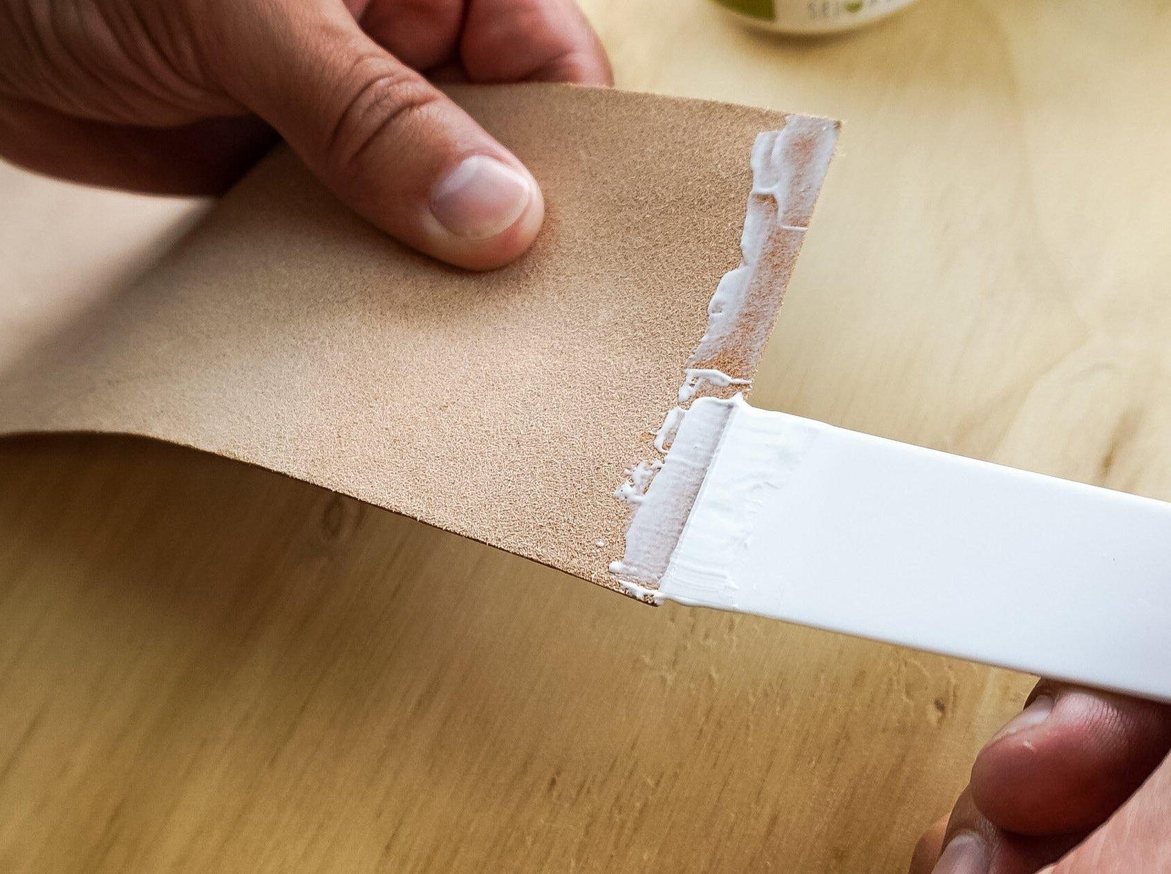 Ecostick 1816b Glue | Intercom SRL – Coastal Leather Supply